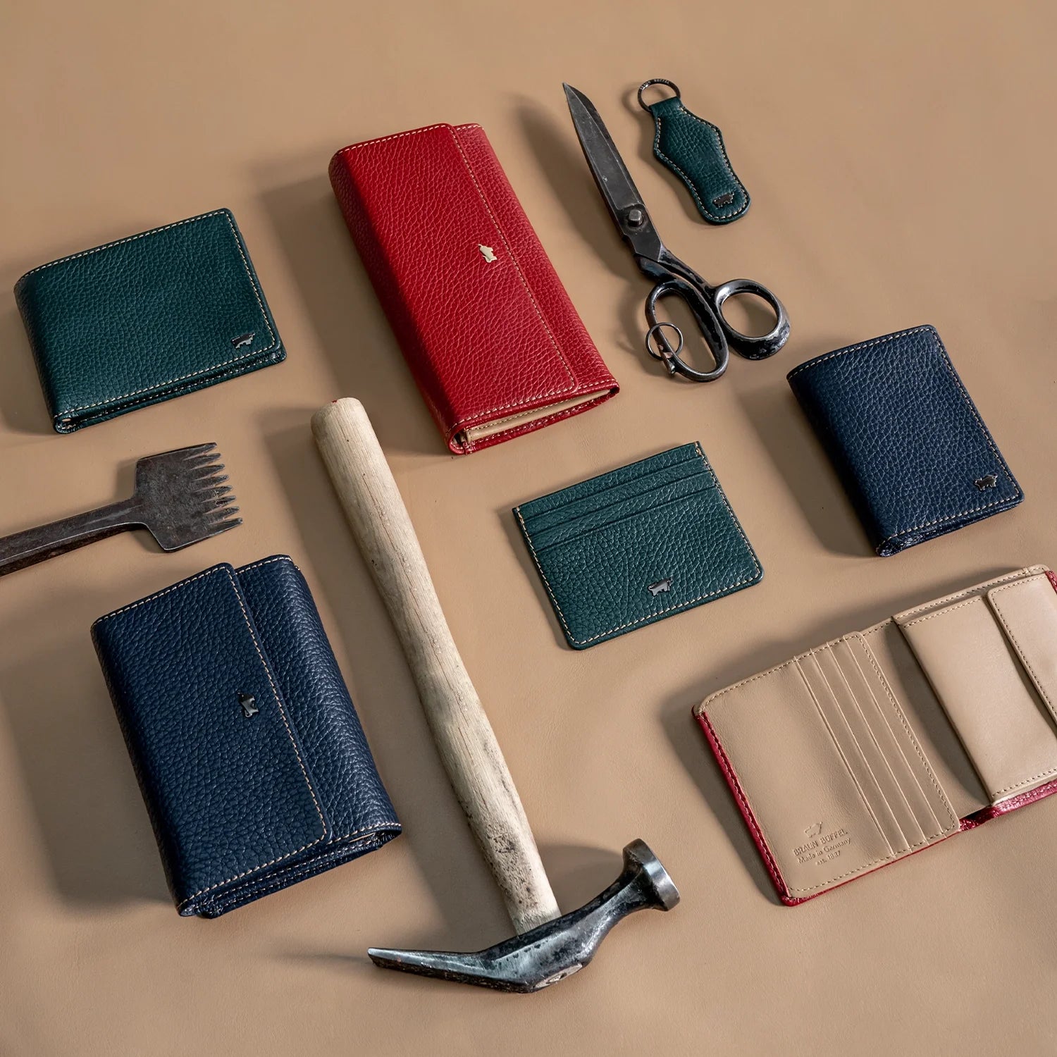 TONI Collection | Small leather goods made of deerskin